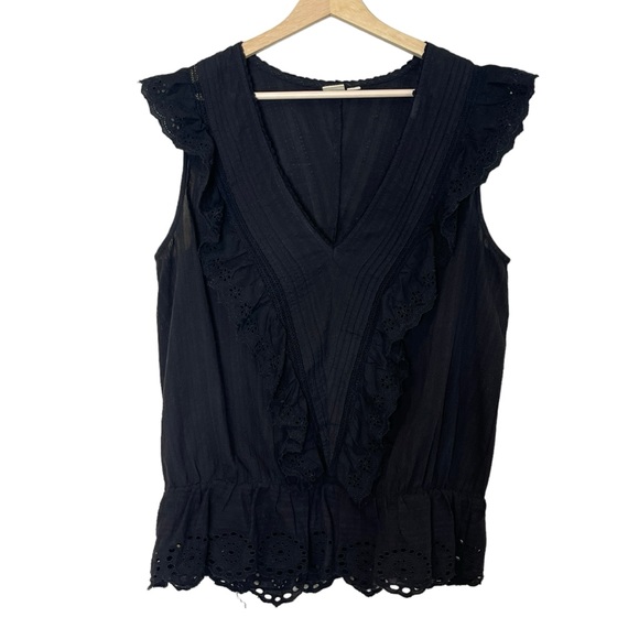 GAP | Tops | Gap Ruffle Eyelet Flutter Sleeve V Neck Pullover Blouse ...
